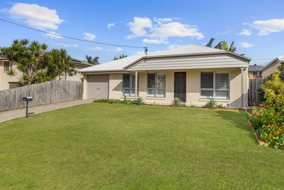 Explore Danielle Street, Cleveland, QLD - 4163 - view.com.au
