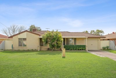 Explore Conway Loop, Waikiki, WA - 6169 - view.com.au