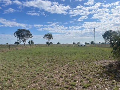 Explore Madelaine Street, Brookstead, QLD - 4364 - view.com.au