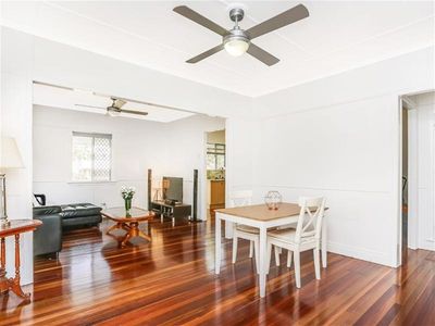 Explore Vale Street, Wavell Heights, QLD - 4012 - view.com.au