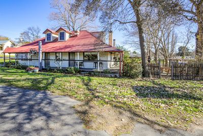 Explore Wallace Street, Braidwood, NSW - 2622 - view.com.au