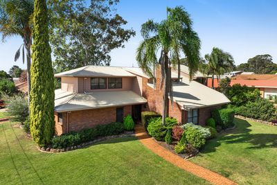 Explore Bamboo Court, Darling Heights, QLD - 4350 - view.com.au