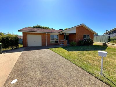 Explore Twynam Court, Young, NSW - 2594 - view.com.au