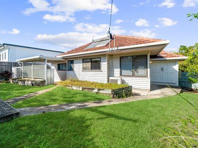 Explore Rode Road, Wavell Heights, QLD - 4012 - view.com.au