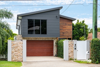 Explore Lytton Road, Bulimba, QLD - 4171 - view.com.au