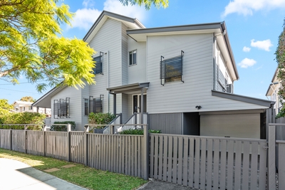Explore Park Street, Hawthorne, QLD - 4171 - view.com.au