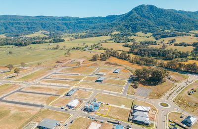 Explore Gipsy Moth Street, Badagarang, NSW - 2540 - view.com.au