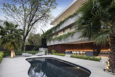 Explore St Georges Road, Toorak, VIC - 3142 - view.com.au