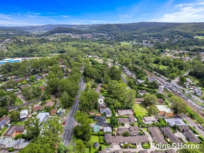 Explore Pacific Highway, Narara, NSW - 2250 - view.com.au