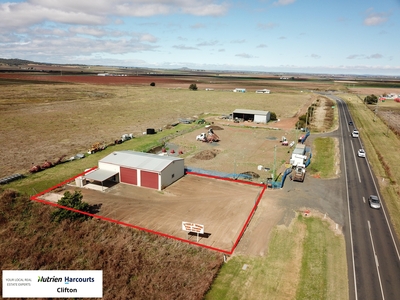 Explore New England Highway, Nobby, QLD - 4360 - view.com.au