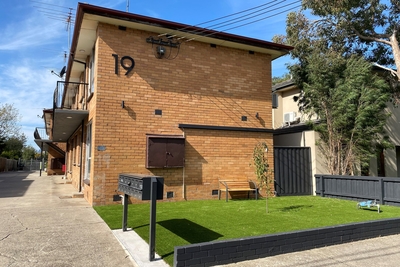 Explore Kingsville Street, Kingsville, VIC - 3012 - view.com.au
