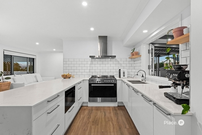 Explore Frederick Street, Albany Creek, QLD - 4035 - view.com.au