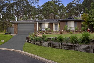 Explore Lenaghan Crescent, Eleebana, NSW - 2282 - view.com.au