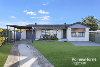 Explore Nigel Place, Macquarie Fields, NSW - 2564 - view.com.au