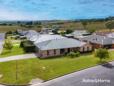 Explore Prince Street, Perthville, NSW - 2795 - view.com.au