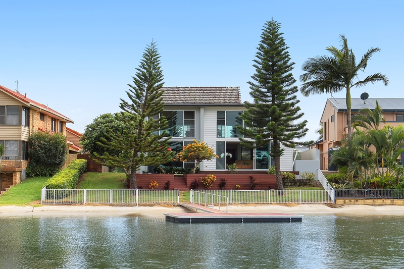 5 Bal Harbour, Broadbeach Waters, QLD 4218 Property Details - view.com.au