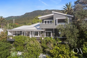 Sold 64 Lawrence Hargrave Drive, Austinmer, NSW 2515 for $4,800,000 on ...