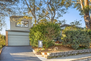 Sold 54 Dumfries Avenue, Mount Ousley, NSW 2519 for $1,265,000 on 08 ...