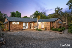 Sold 52 Executive Drive, Park Ridge, QLD 4125 for Contact Agent on 20 ...