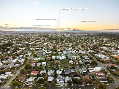 Sold 92 Bayview Terrace, Wavell Heights, QLD 4012 for $2,380,000 on 22 ...
