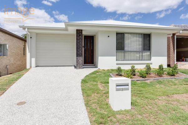 5 Mount Ballow Street, Park Ridge, QLD 4125 Property Details - view.com.au