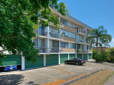 6/223 Cavendish Road, Coorparoo, QLD 4151 Property Details - view.com.au