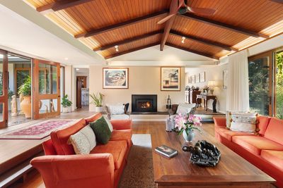 Explore Siganto Street, Tamborine Mountain, QLD - 4272 - view.com.au