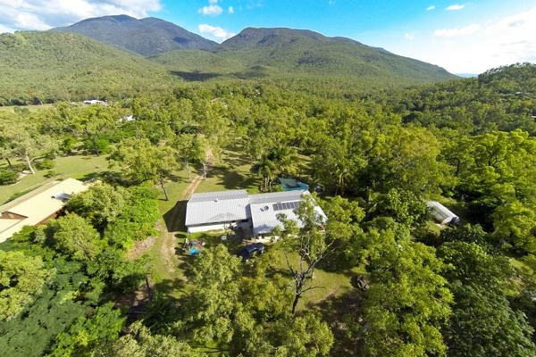 8 Mount Elliot Drive, Alligator Creek, QLD 4816 Property Details - view ...