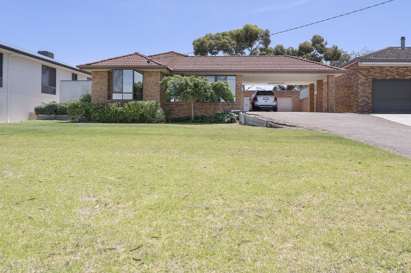 7 Lakeside Drive, Lake Boga, VIC 3584 Property Details - view.com.au