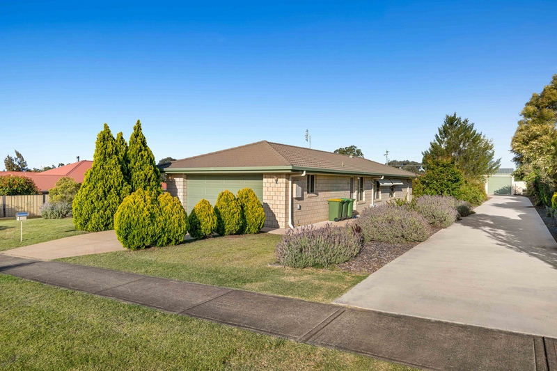 8 Curlew Street, Meringandan West, QLD 4352 Property Details - view.com.au