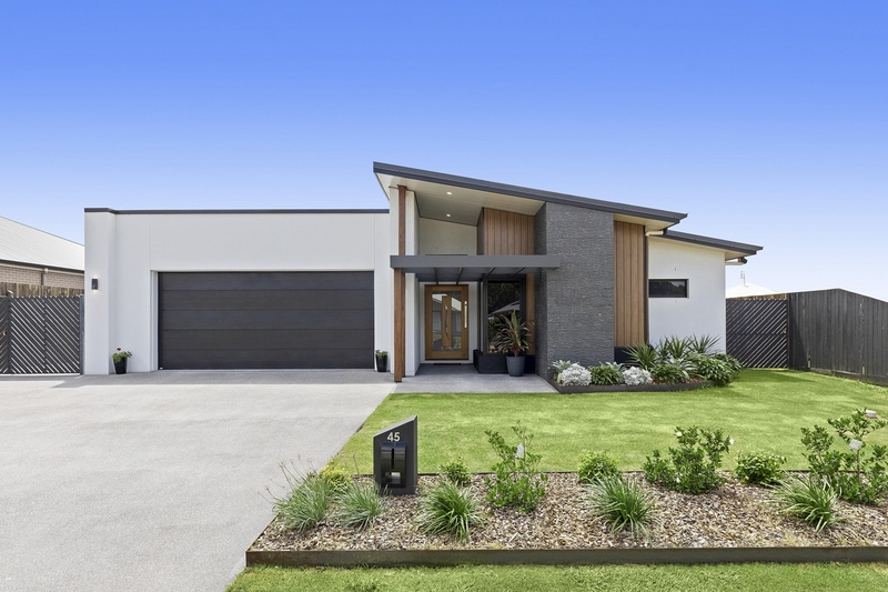 8 Webcke Crescent, Kleinton, QLD 4352 Property Details - view.com.au