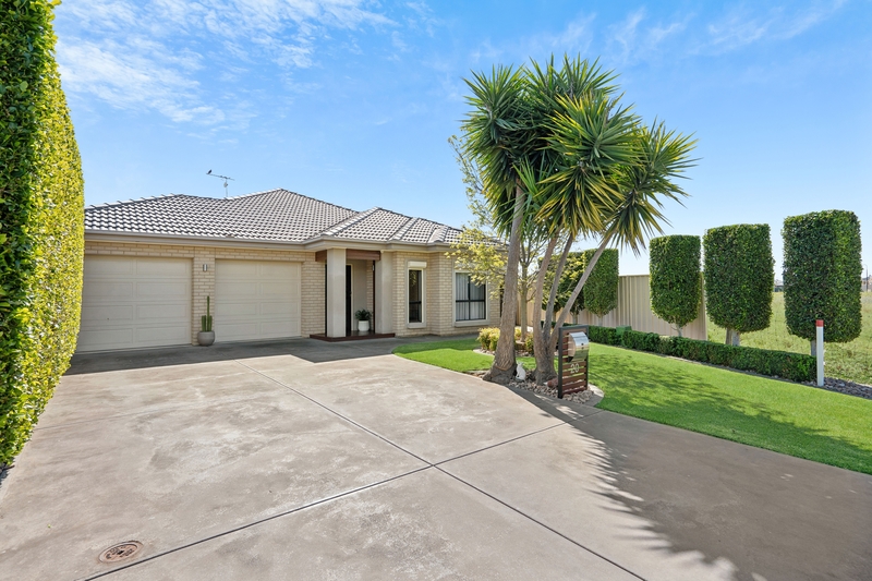 7 Mahogany Circuit, Parafield Gardens, SA 5107 Property Details - view ...