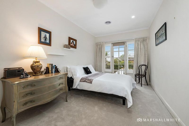 2/73 Clendon Road, Toorak, VIC 3142 Property Details - view.com.au