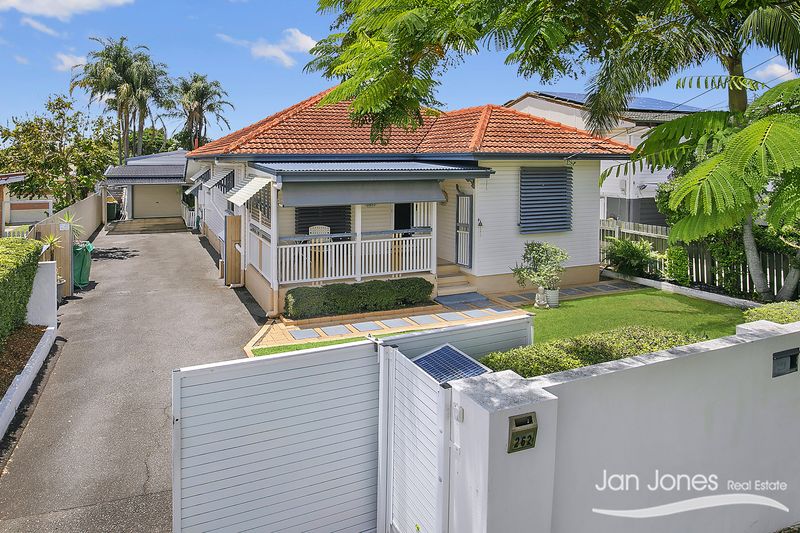 17 Knight Street, Redcliffe, QLD 4020 Property Details - view.com.au
