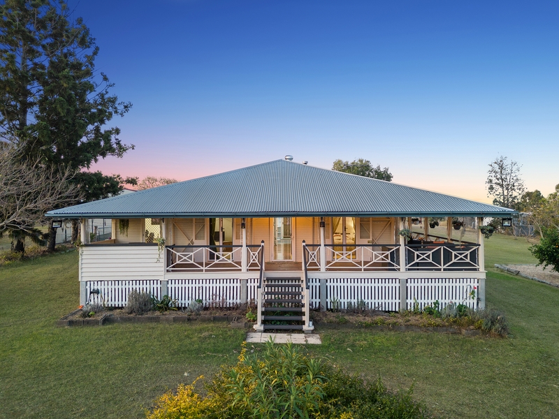 4 Regent Court, Regency Downs, QLD 4341 Property Details - view.com.au