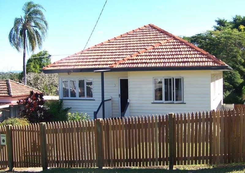 15 Navy Street, Holland Park West, QLD 4121 Property Details - view.com.au