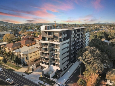 Explore Tryon Street, Upper Mount Gravatt, QLD - 4122 - view.com.au