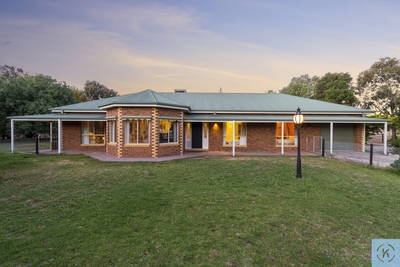 Explore Honniball Drive, Tocumwal, NSW - 2714 - view.com.au