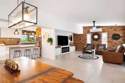 9 Michelle Crescent, Wishart, QLD 4122 Property Details - view.com.au