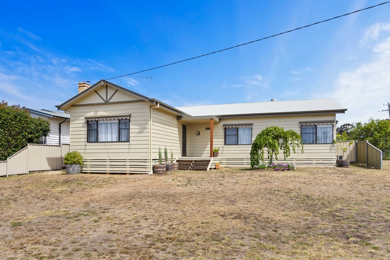 26 Golf Links Road, Ararat, VIC 3377 Property Details - view.com.au