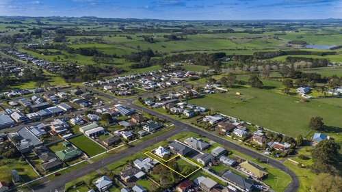 26 Real Estate Properties for Sale in Cobden, VIC 3266