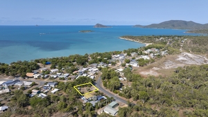 2 Dingo Beach Road, Dingo Beach, QLD 4800 for Sale | view.com.au