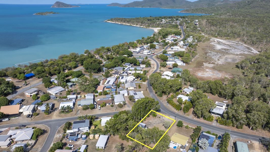 Sold 2 Dingo Beach Road, Dingo Beach, QLD 4800 for $335,000 on 10 Mar, 2025