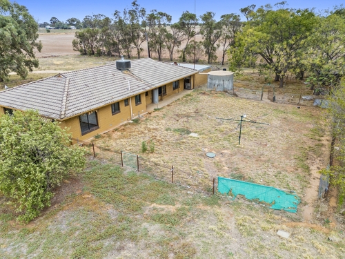 135 Real Estate Properties for Sale in Finley, NSW 2713