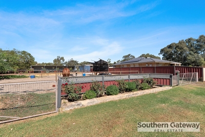 Sold 12 Racecourse Road, Pinjarra, WA 6208 for $285,000 on 07 May, 2025