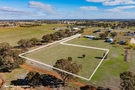 5 Hickey Street, Temora, NSW 2666 Property Details - view.com.au