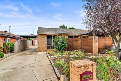 5 Hollis Place, Gordon, ACT 2906 Property Details - view.com.au