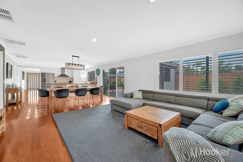 15 Bluebell Court, Melton West, VIC 3337 Property Details - view.com.au