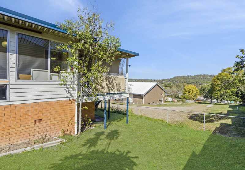34 Crump Street, Holland Park West, QLD 4121 Property Details - view.com.au